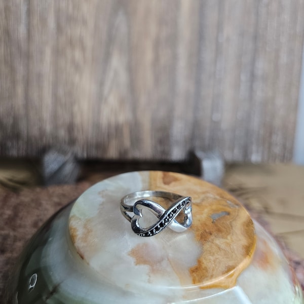 Unity Ring - Etsy