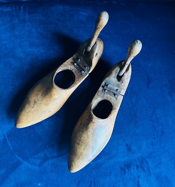 Antique wooden shoe trees Edwardian gentleman’s - Gem