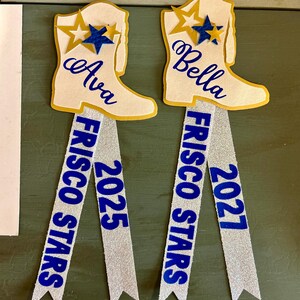 The Mom Pin - Homecoming Mum Accessories - Senior Day - Personalized ...