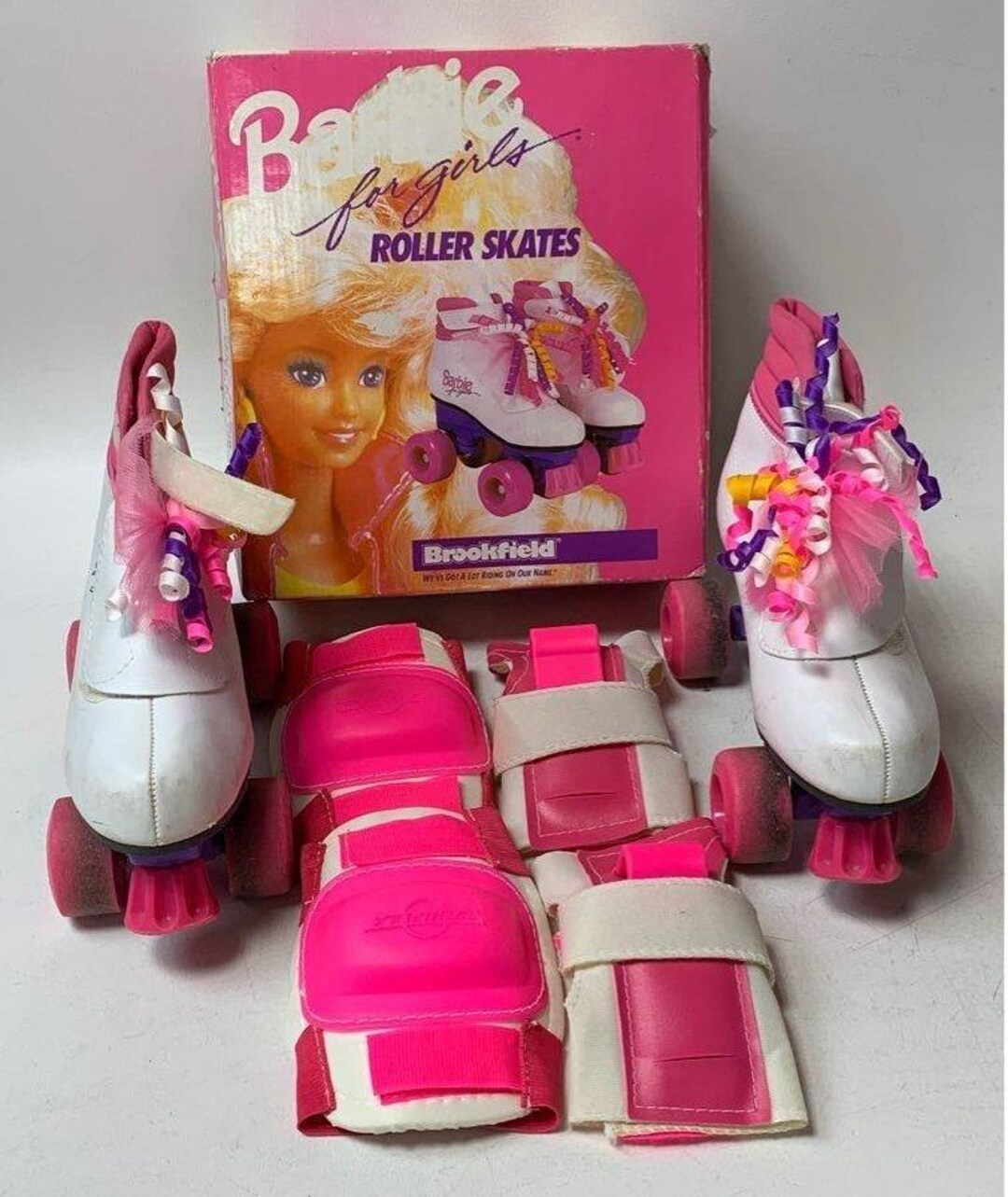 Vintage 1988 Barbie for Girls Roller Skates & Pads Kit, Size 4 Girls W ...