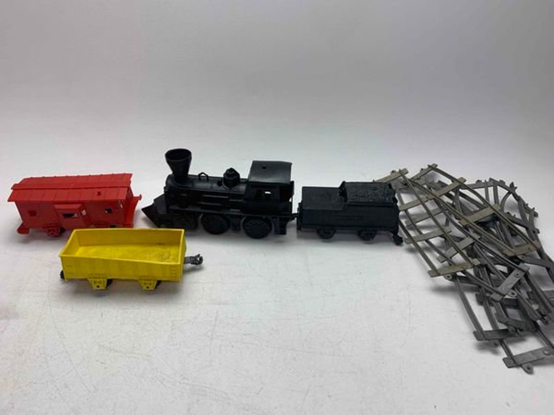 Vintage 1970-80s MARX Toys Inc. - Marlines Vintage Toy Train Set With ...