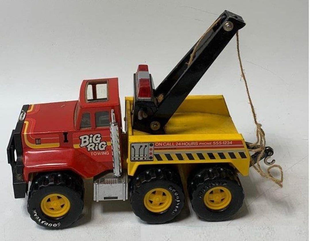 Vintage 1986 Remco Toys Pressed Steel Big Rig Towing Truck, Wrecker - Etsy