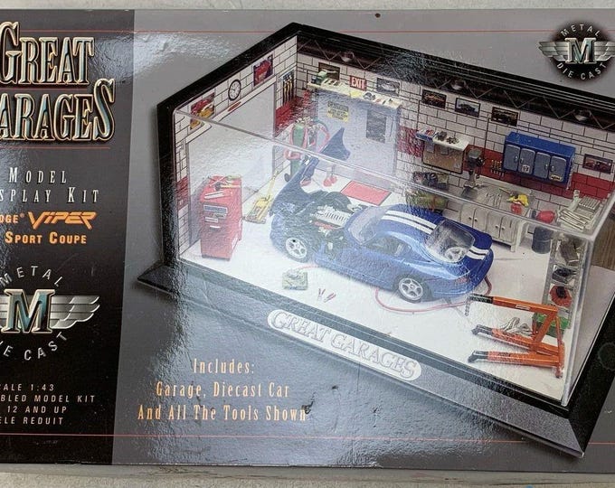 Dodge Viper GTS Sports Coupe 1:43 Scale Great Garages Model Display Kit ...