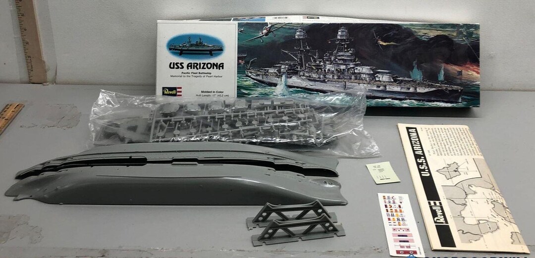 USS Arizona Pacific Fleet Battleship Plastic Model Kit by Revell ...