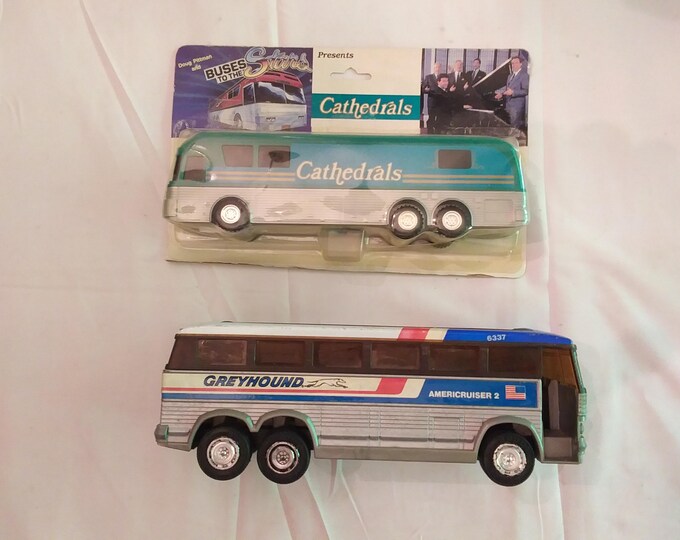 Doug Pittman Tour Bus - the Cathedrals and Die-cast Greyhound ...