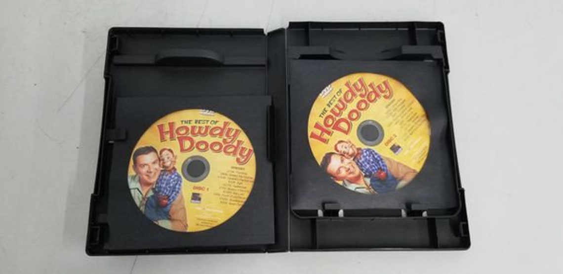 1987 Howdy Doody Horse Spurs and Badge Set + 1988 Howdy Doody Hinged ...