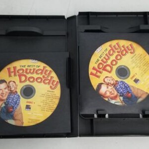 1987 Howdy Doody Horse Spurs and Badge Set + 1988 Howdy Doody Hinged ...