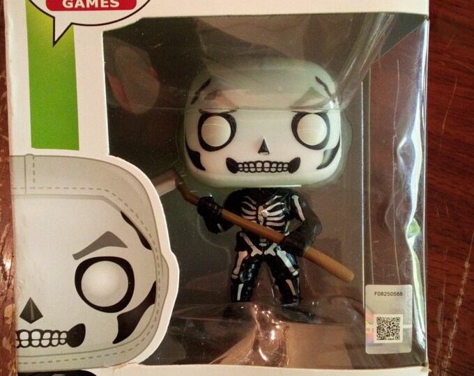 Funko Pop! FN Skull Trooper #438 Vinyl Figure, IOP - Etsy