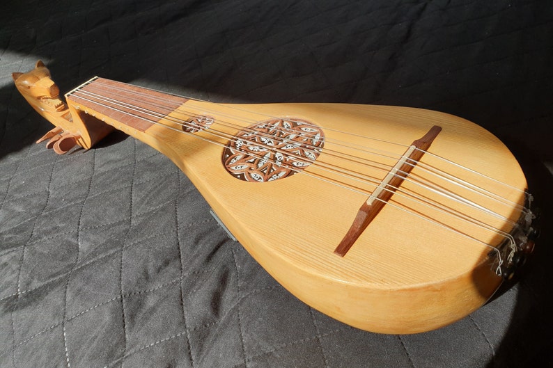 Medieval Gittern/lute/old Mandolin - Etsy