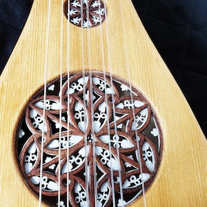 Medieval Gittern/lute Custom - Etsy