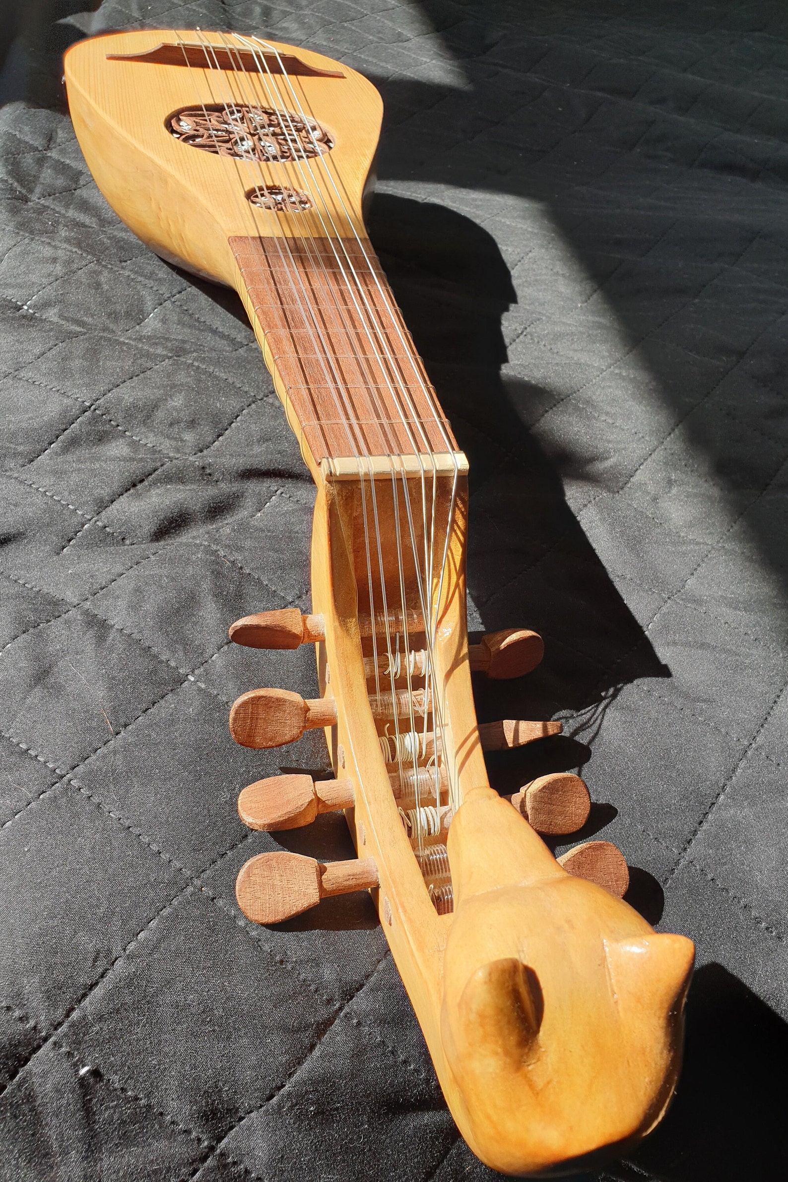 Medieval Gittern/lute Custom - Etsy