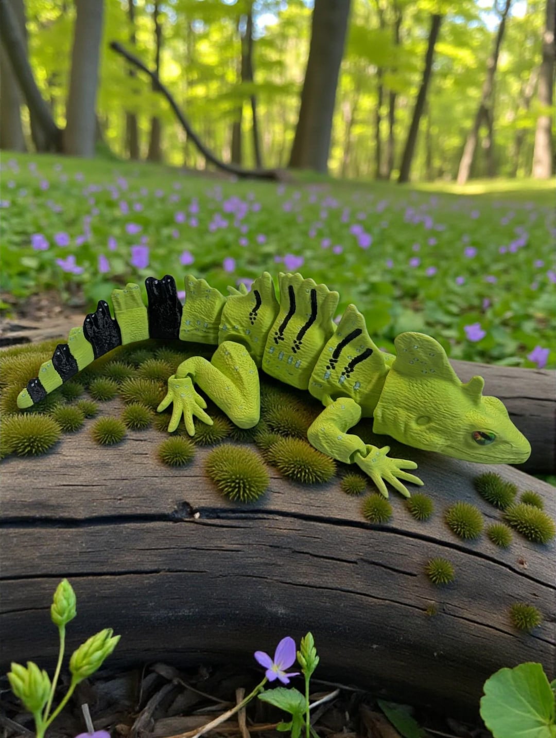 3D Printed Articulated Basilisk Lizard Toy – Bright Green & Black ...