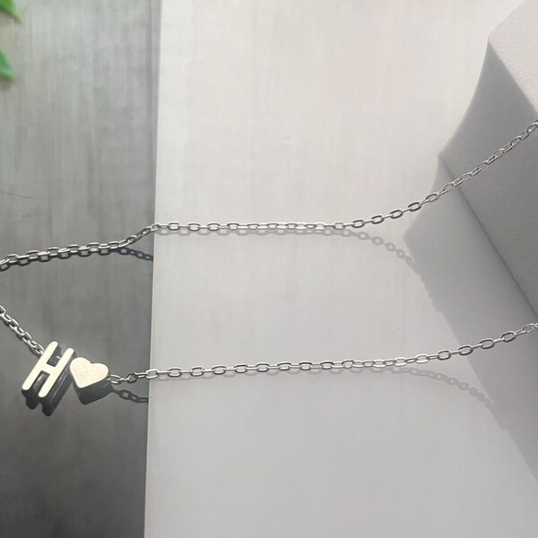 Letter H Necklace - Etsy UK