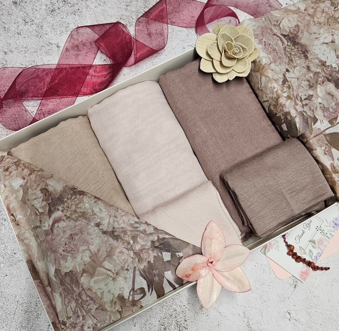 Hijab Set Gift Box, Chiffon Hijabs Gift for Her, Personalised Gifting ...