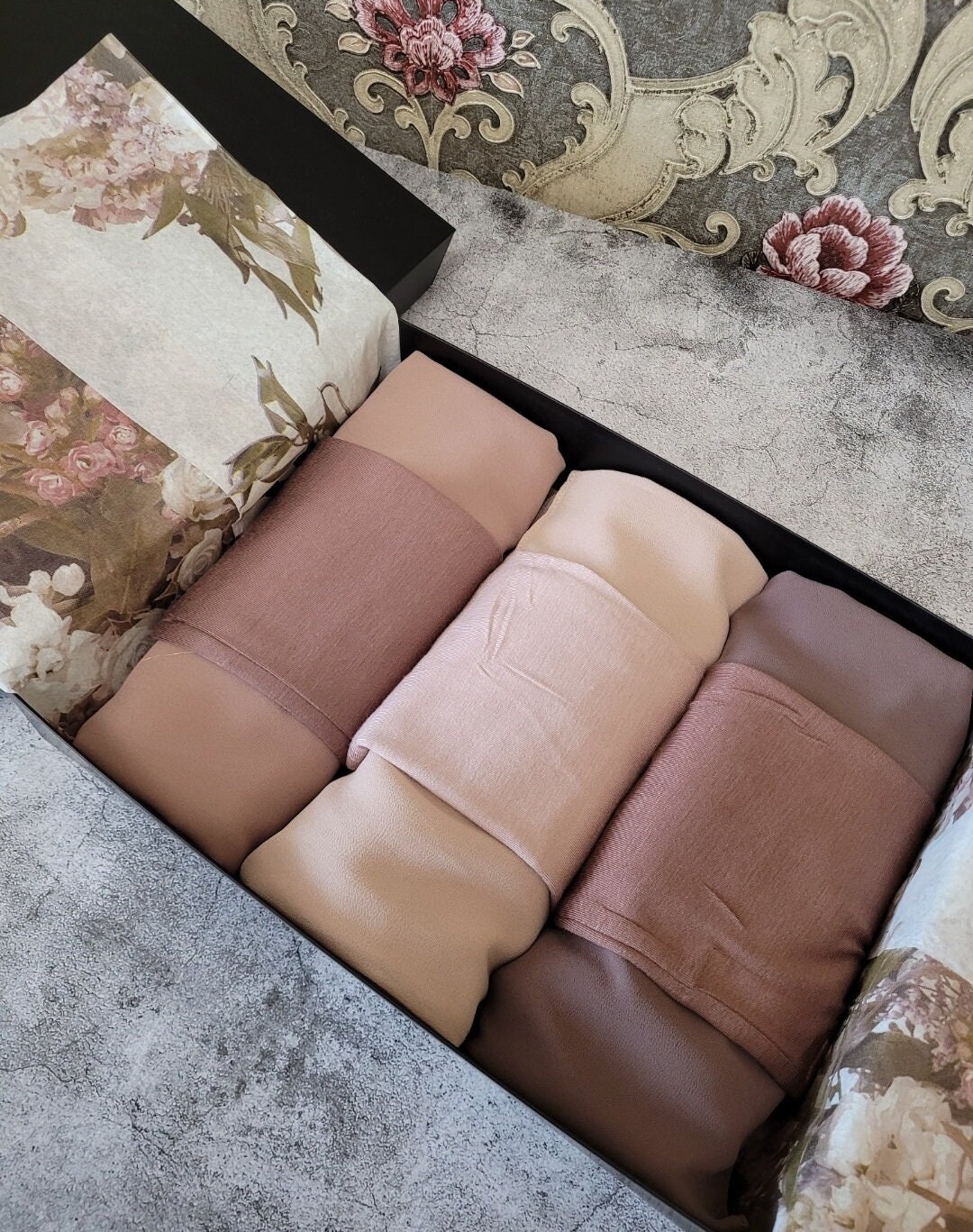 Hijab Cap Set Gift Box, Chiffon Hijabs Gift for Her, Personalised ...