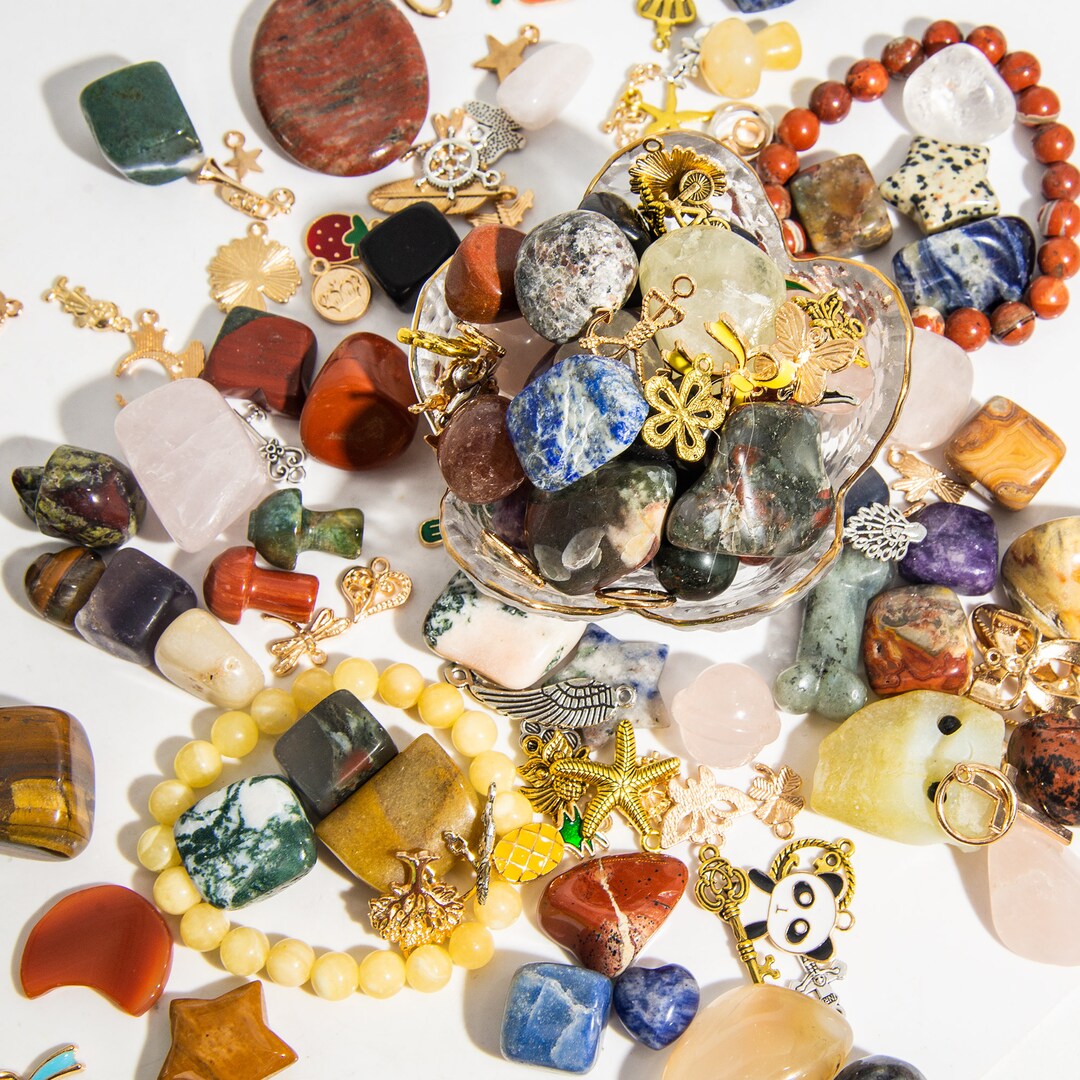 Charms & Crystal Confetti Big Scoop Lucky Crystal Scoop Assorted ...