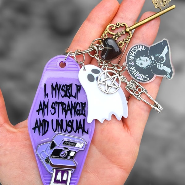 Lydia Deetz - Etsy