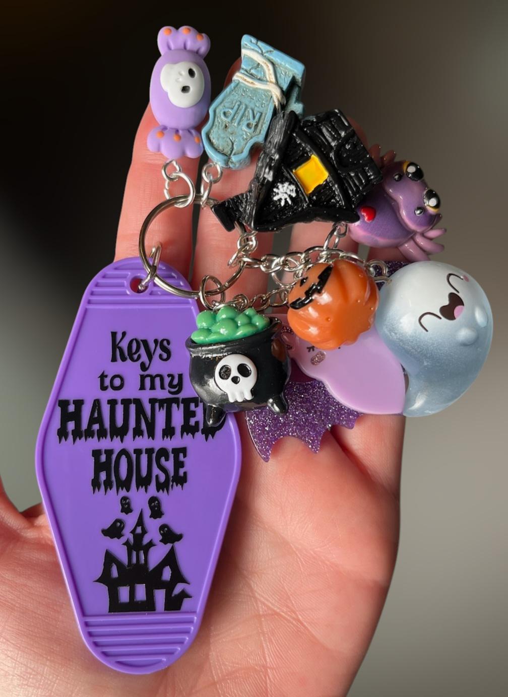 Haunted House Vintage Style Keychain - Etsy