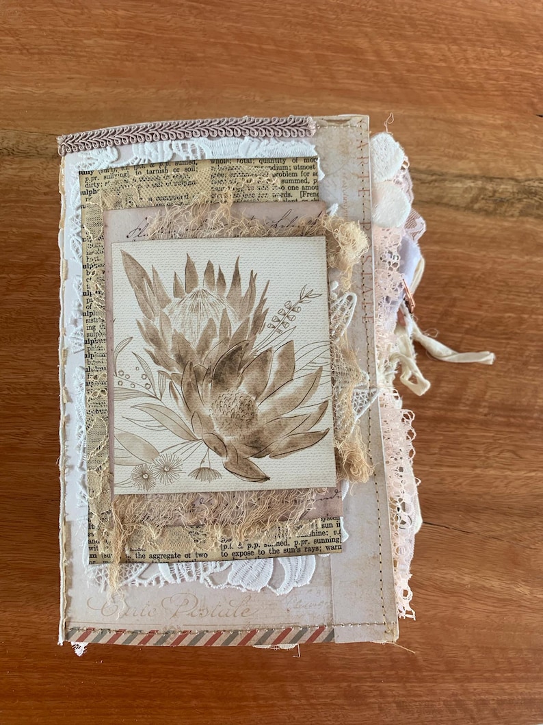 Junk Journal - Neutral Lace and Botanical - Etsy