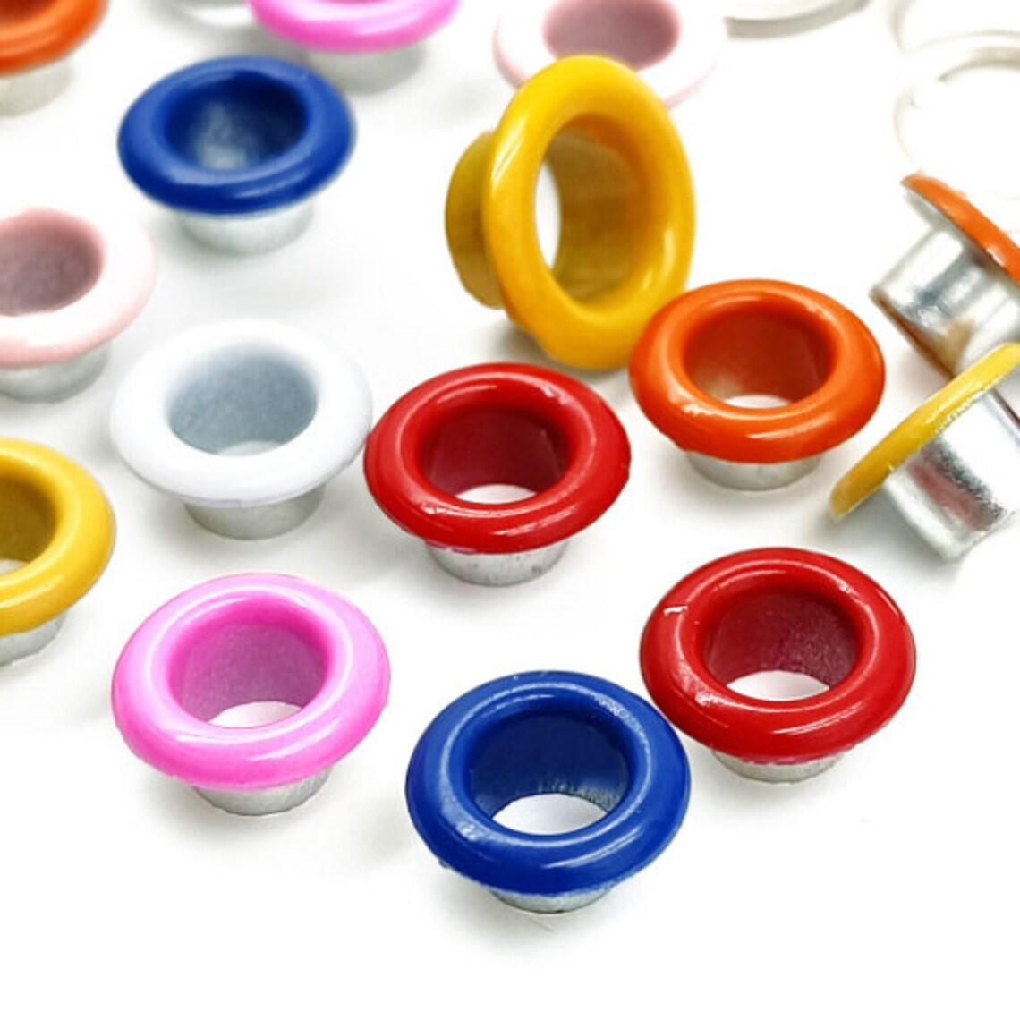 100pcs 11 Colors Hole Metal Eyelets for DIY Leathercraft Scrapbooking ...