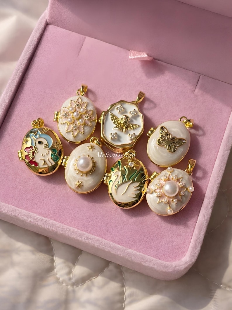 Gold Oval Locket Necklace: Pearl Detail, Photo Keepsake - Etsy