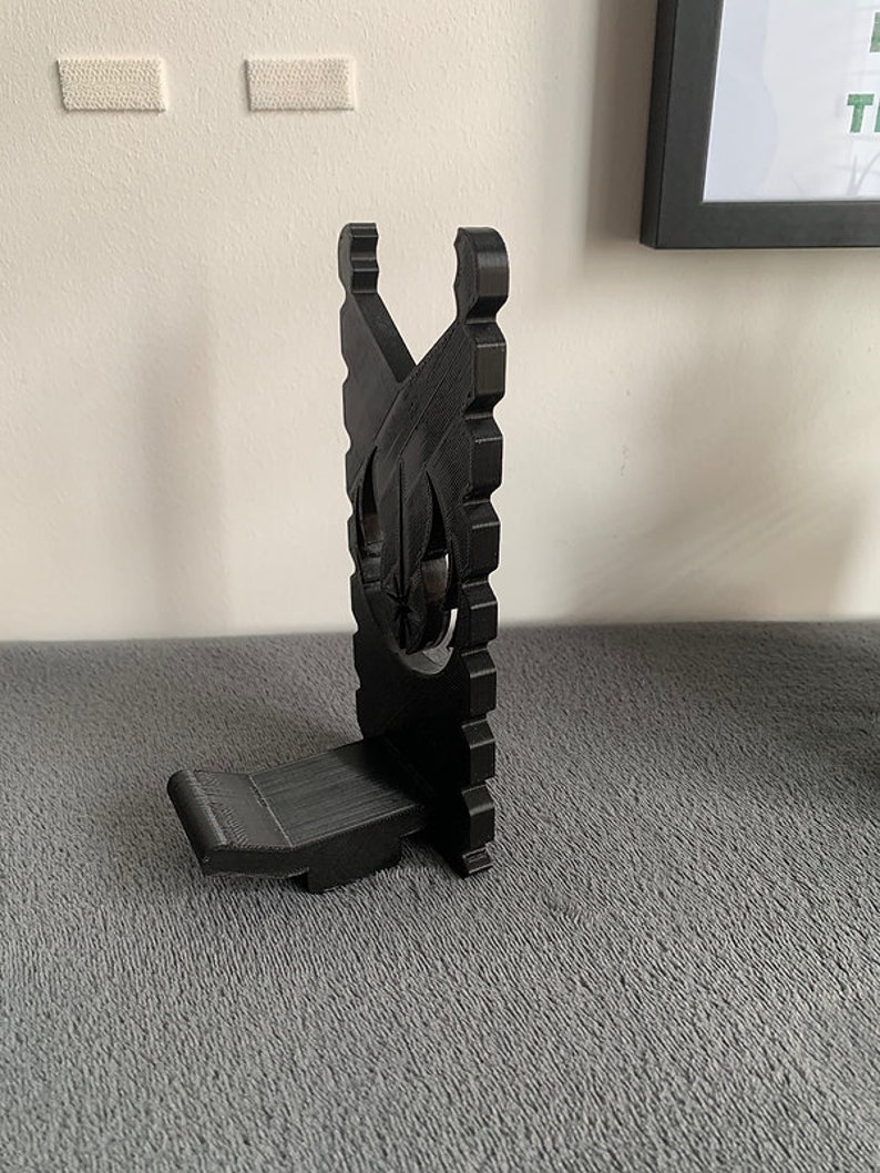 Custom 3D Printed Lightsaber Display Stand | Wall Mount for Star Wars ...