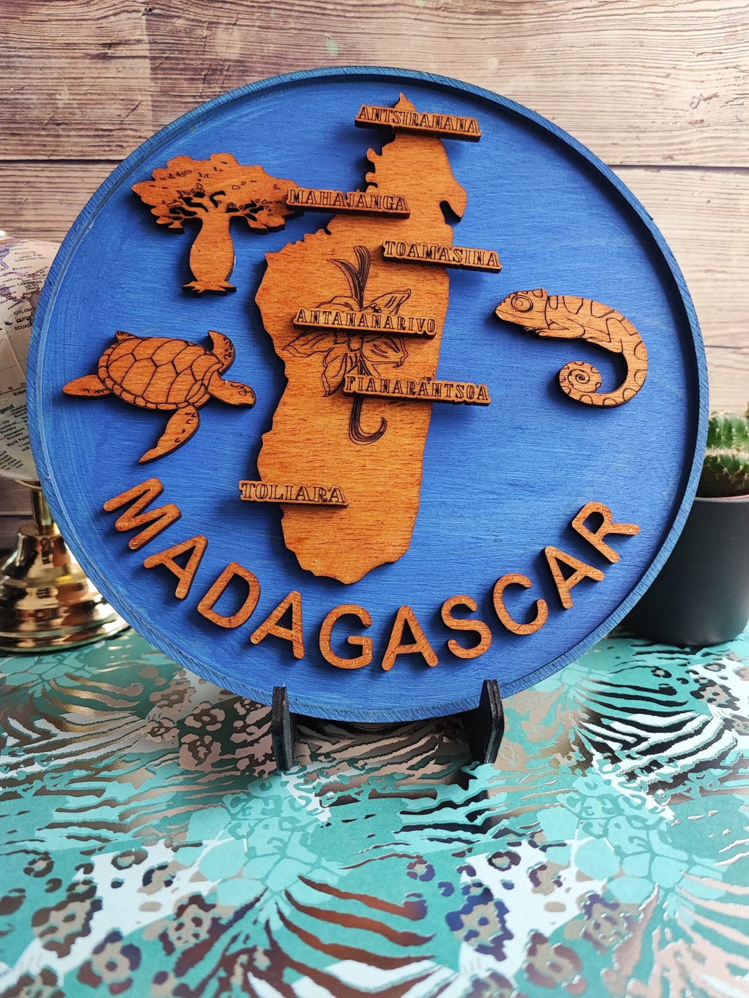 Madagascar Wood Map Decoration/ MADAGASCAR Design Map for - Etsy