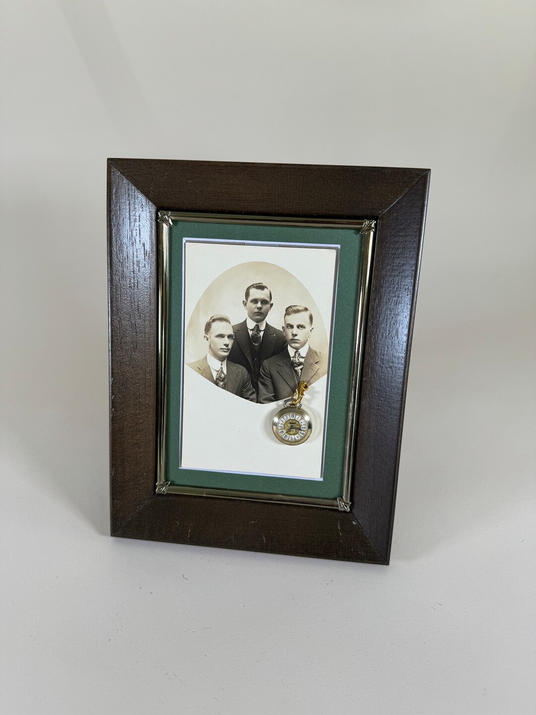 Special Brooch Frame Vintage Photo - Etsy