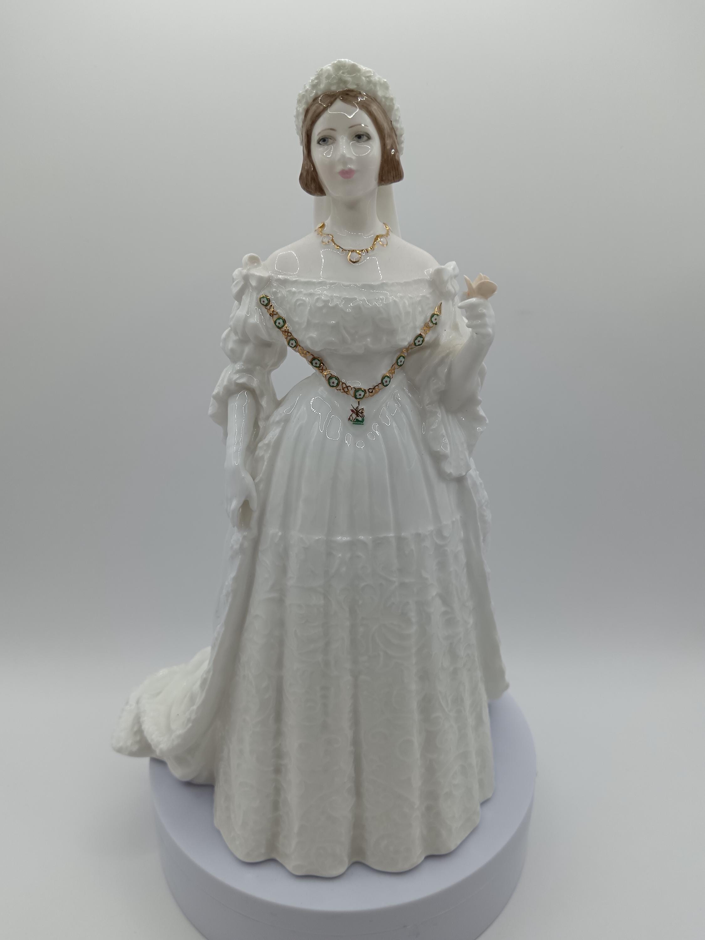 Coalport Figurine queen Victoria Royal Wedding L. Edition 1990 Year ...