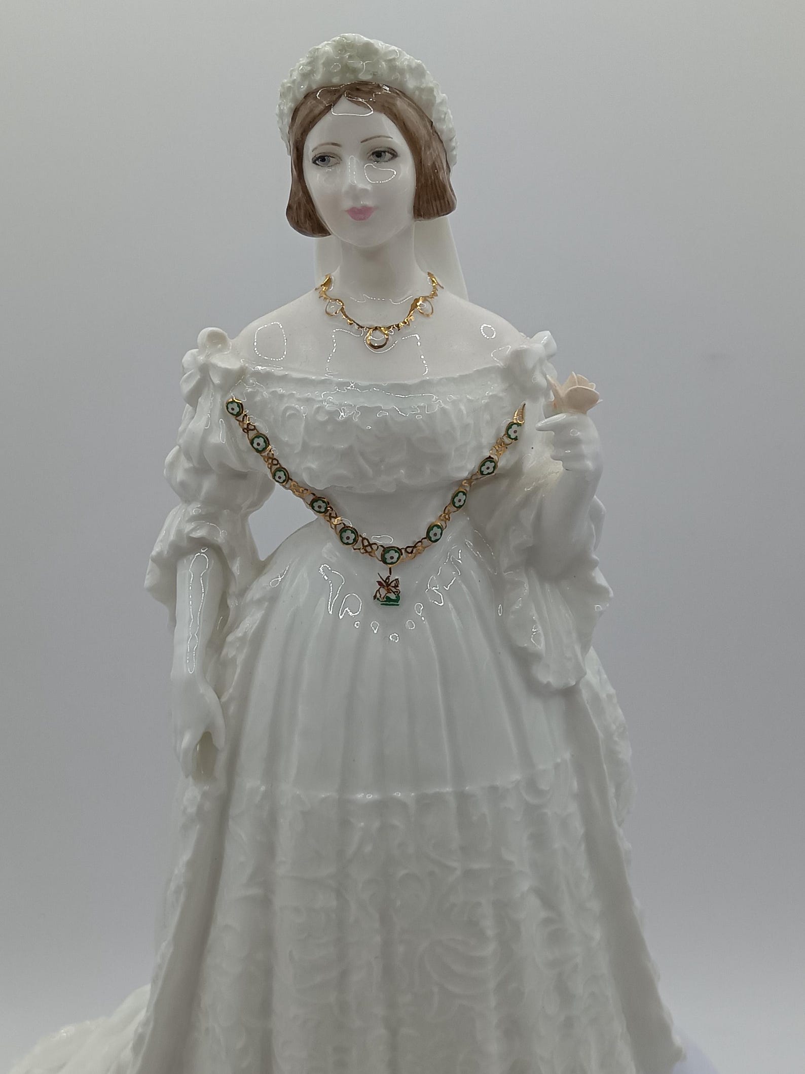 Coalport Figurine queen Victoria Royal Wedding L. Edition 1990 Year ...