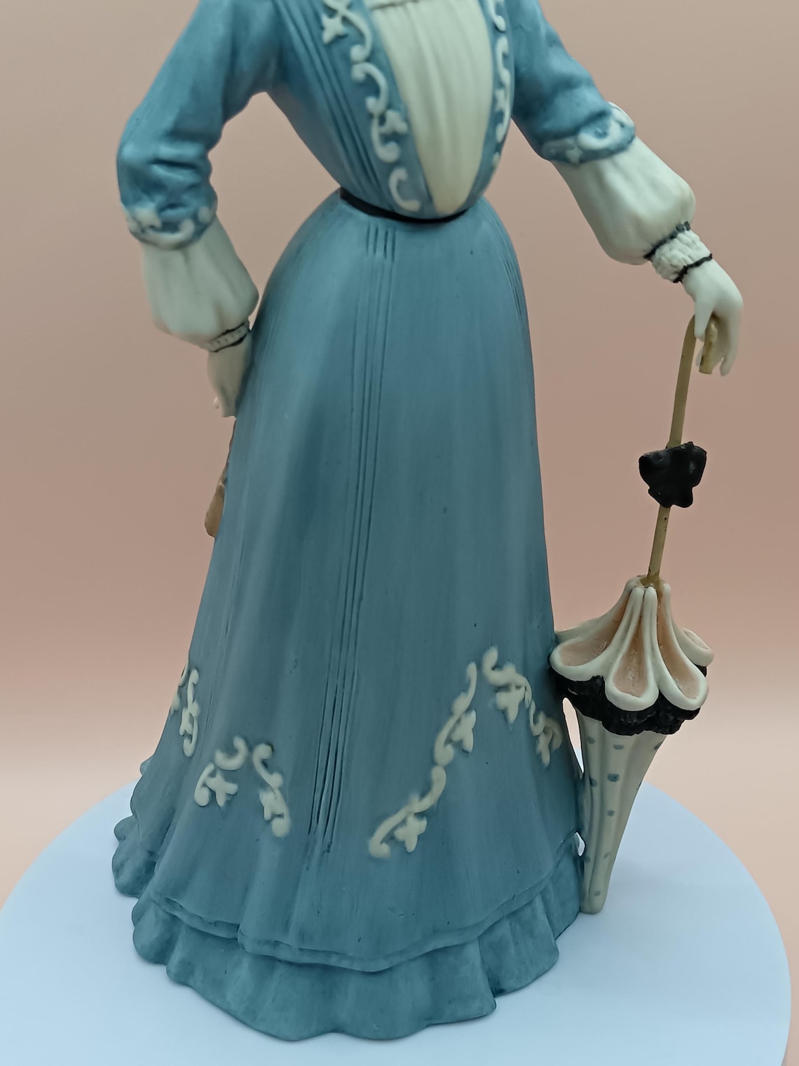 Wedgwood Porcelain Afternoon Promenade English Costume Lady Figurine ...