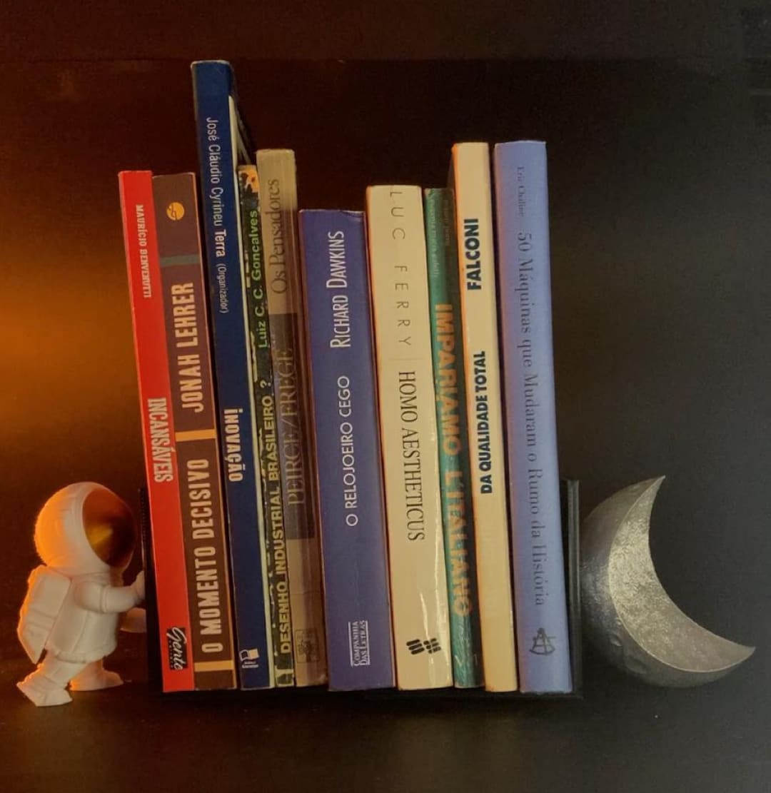 Spaceman and Moon Bookends 3D Print Set of 2 Kids Bookend Nursery ...