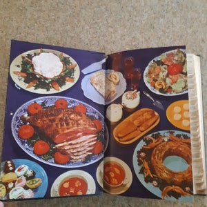 Searchlight Recipe Cookbook 21st Edition 1947 the Household Magazine ...