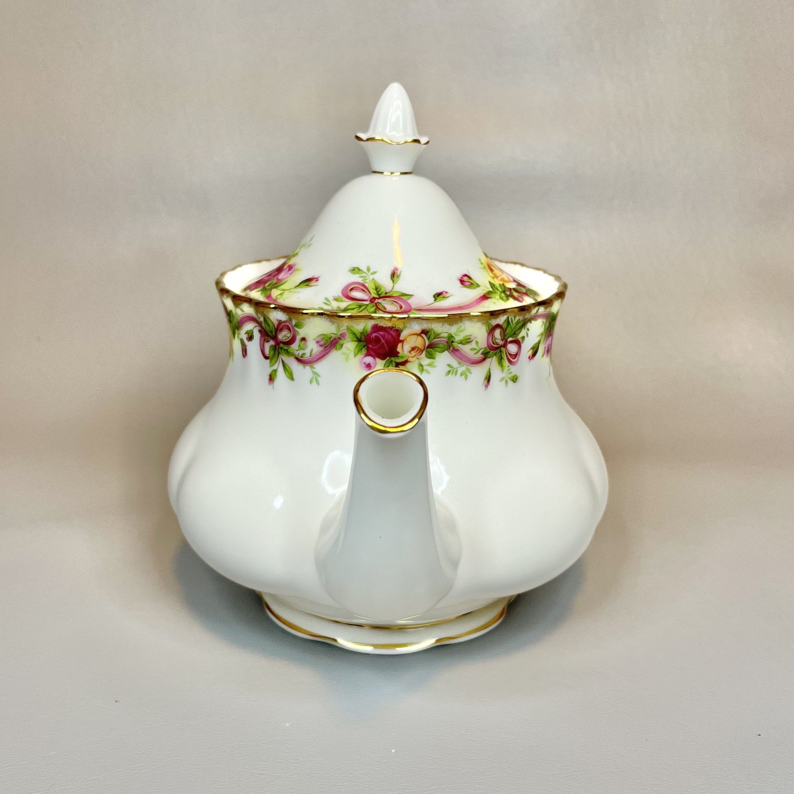 Vintage Royal Albert Roses Teapot, Old Country Roses Pattern on White ...