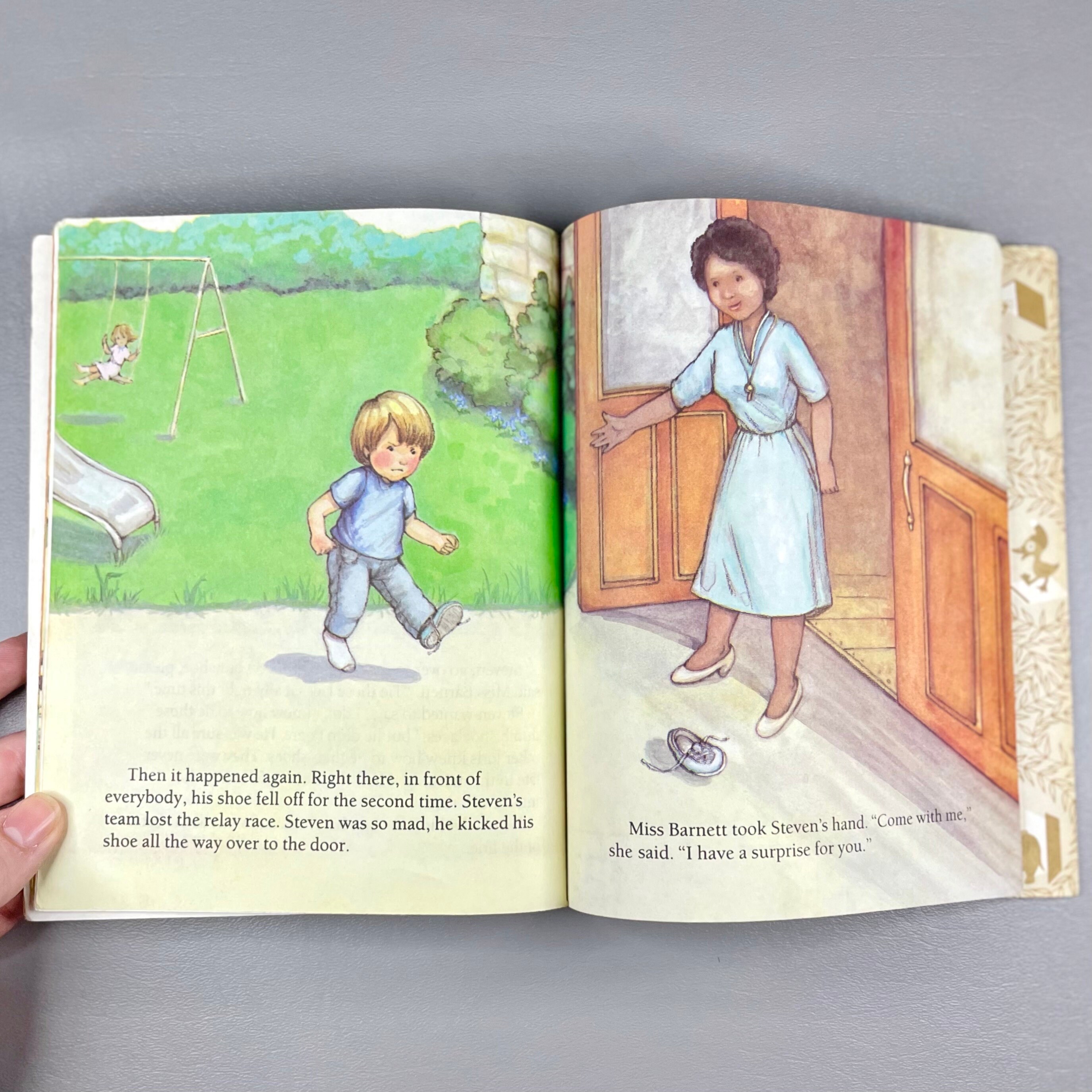 Vintage 1984 Little Golden Book: "the Shoelace Box" - Etsy