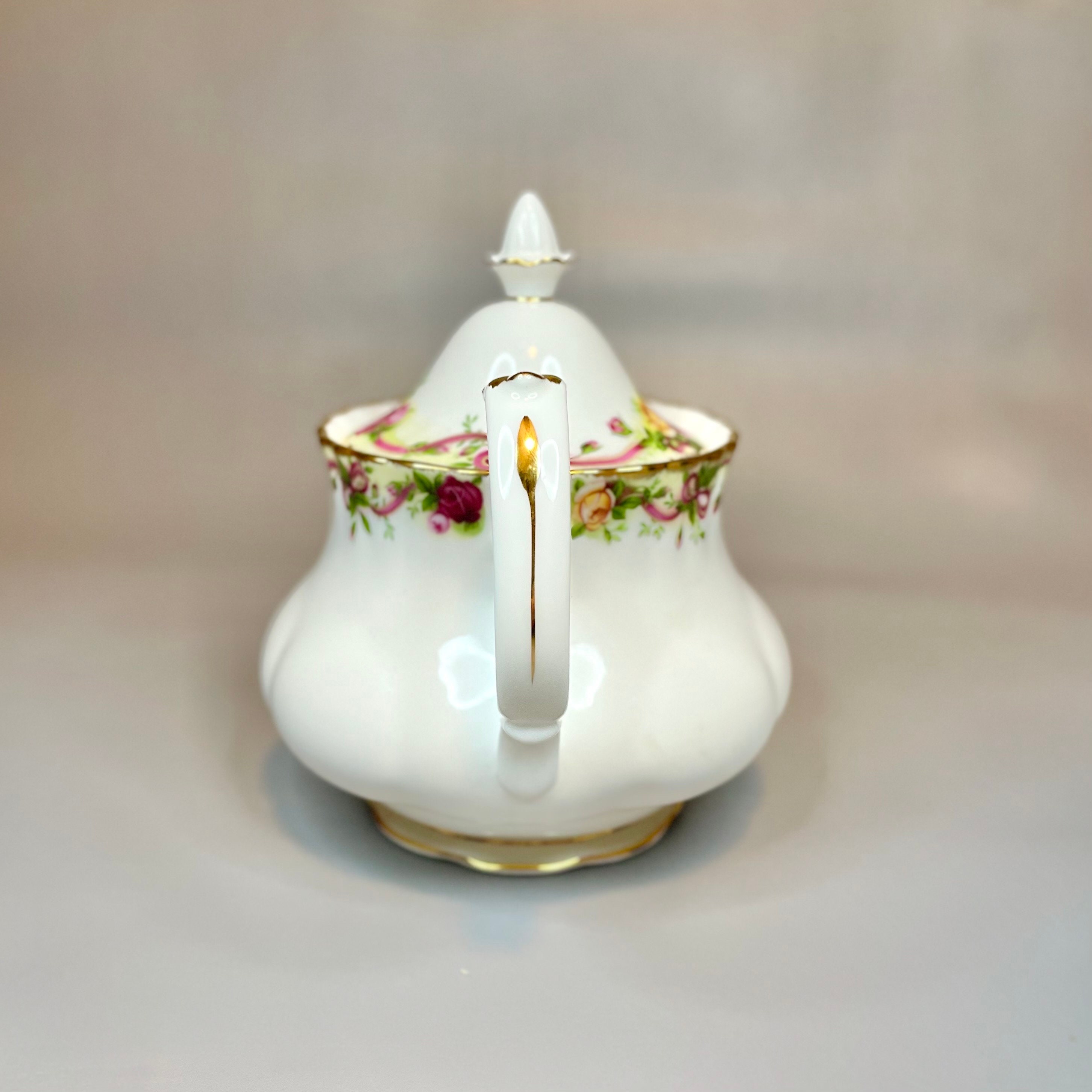 Vintage Royal Albert Roses Teapot, Old Country Roses Pattern on White ...
