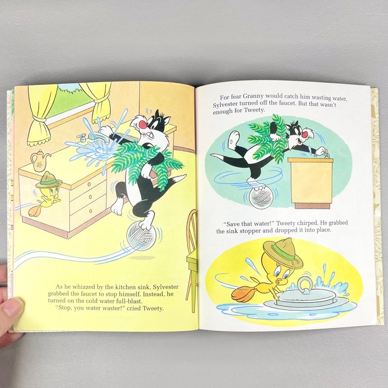 Vintage 1993 Little Golden Book: Tweety’s Global Patrol - Etsy