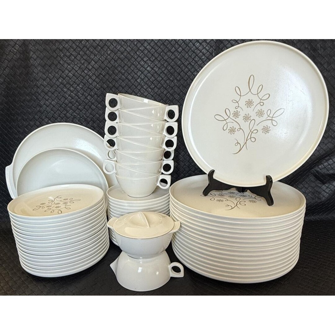 Aztec Melmac Melamine Large 64 Piece Dinnerware Set Vintage 1950s White ...