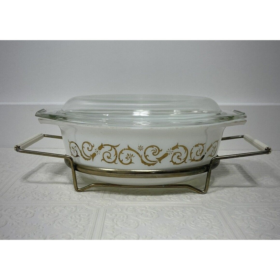 Pyrex 043 11/2 Casserole With Clear Lid and Cradle EMPIRE - Etsy