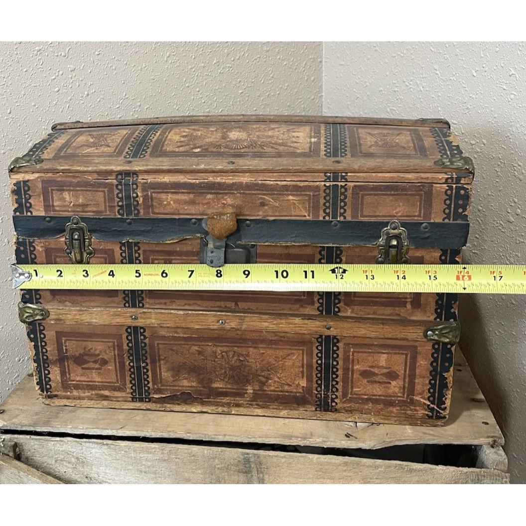 Rare Trunk 1800s Dome Top Salesman Sample or Childs Immigrant 16x10x11 ...