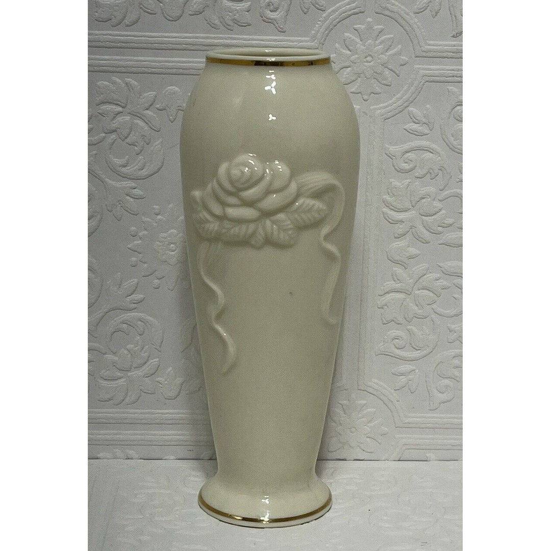 Love You Lenox 6 Inch Bud Vase Gold Leaf Accent Rims Rose Flower Design ...