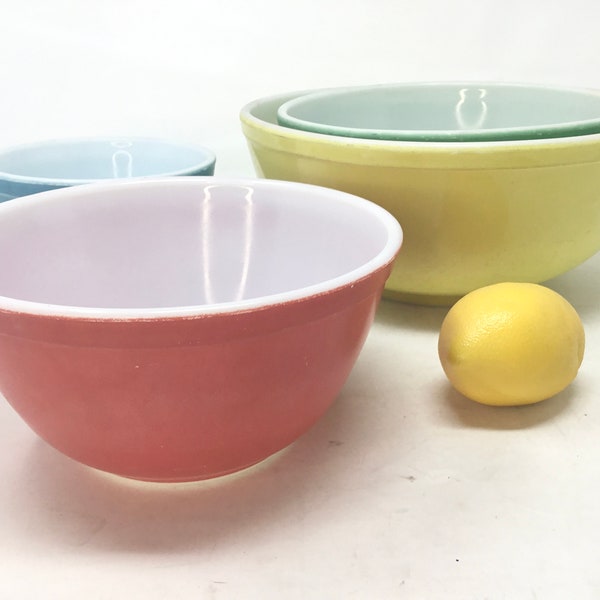 Pyrex Vintage Mixing Bowls - Etsy