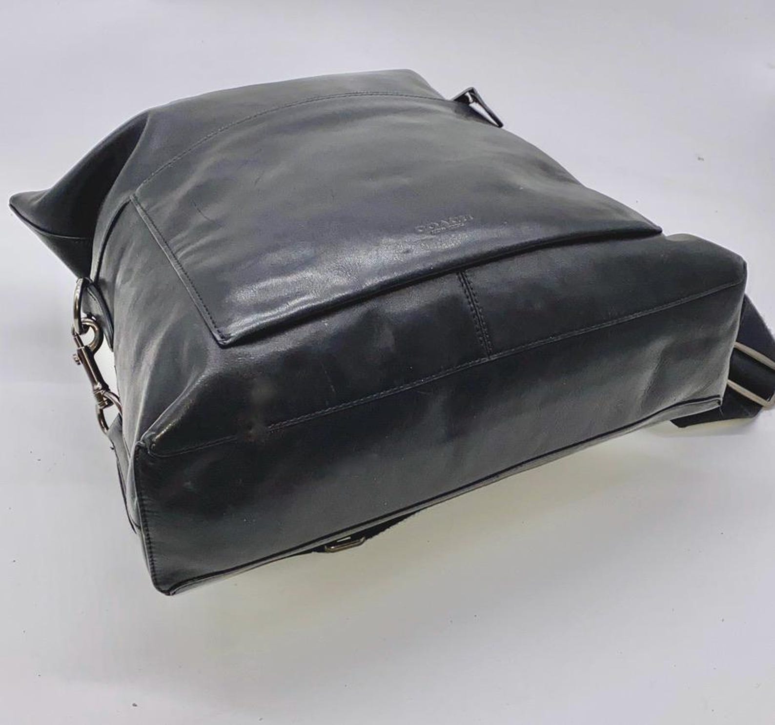 Coach Manhattan Foldover Tote | Unisex Leather Tote Bag | Convertible ...