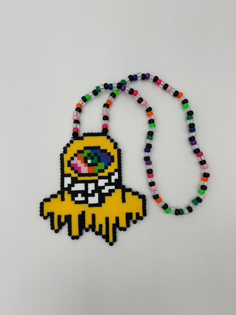 Cyclops Perler Necklace - Etsy