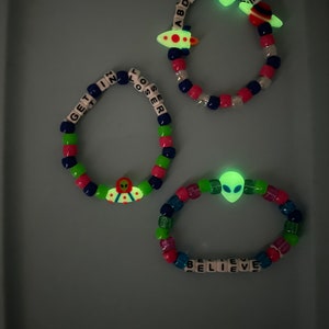 Alien Kandi Bracelet Set Glow in the Dark Alien Kandi Glow in the Dark ...