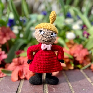 Crochet Pattern Grumpy Girl in Red Dress - Etsy