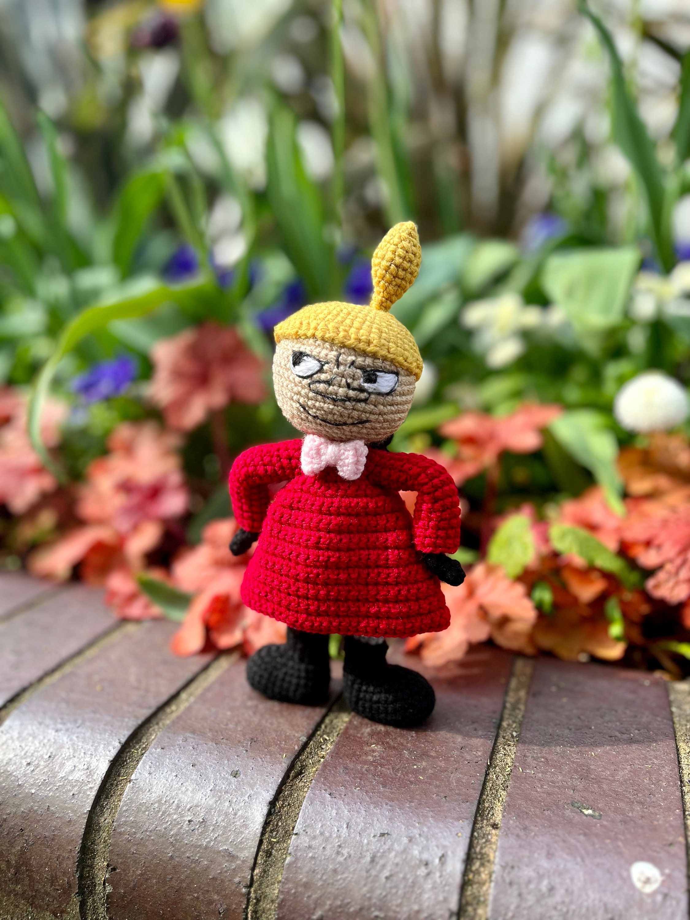 Crochet Pattern Grumpy Girl in Red Dress - Etsy
