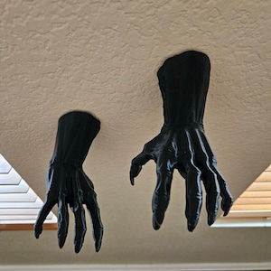 3D Scary Devil Hands, Creepy Reaching Hand Wall Decor, Party Piece ...