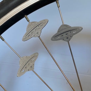 6x UFO Bike Spoke Decorations - Space Ship Bike Wheel Decorations ...