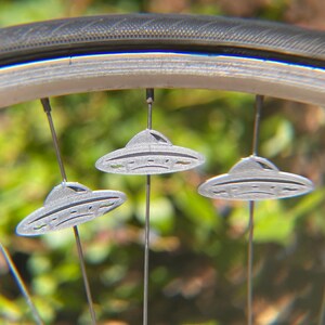 6x UFO Bike Spoke Decorations - Space Ship Bike Wheel Decorations ...